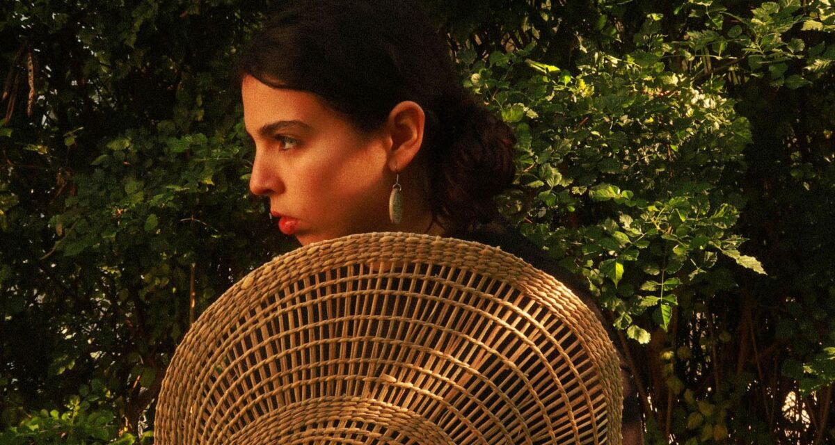 Ana Lua Caiano apresenta disco de estreia em Abril